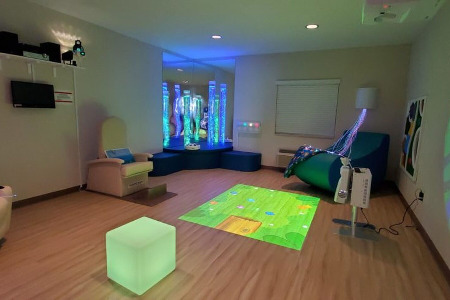 Snoezelen Multi-Sensory Room for Memory Care Residents | Chateau ...